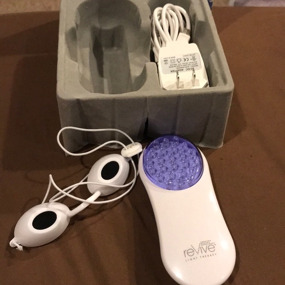 kathy ireland | Makeup | Revive Light Therapy Acne Treatment Kit | Poshmark